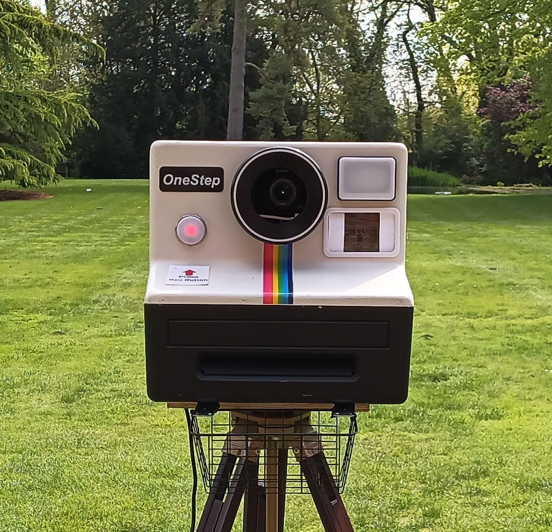 Polabooth - Retro/Vintage Polaroid Photo booth hire London